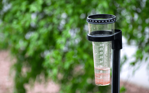 Como escolher o melhor tipo de pluviômetro? - AgroPós